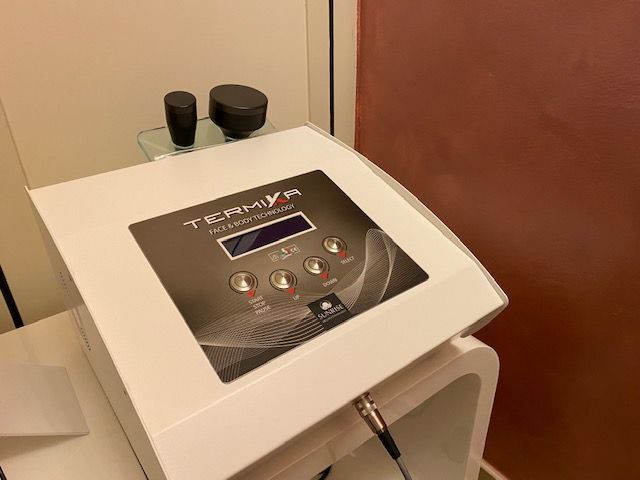 TRATTAMENTO TERMIKA A ONDE DI CALORE SELETTIVO - Per il tuo Corpo ...